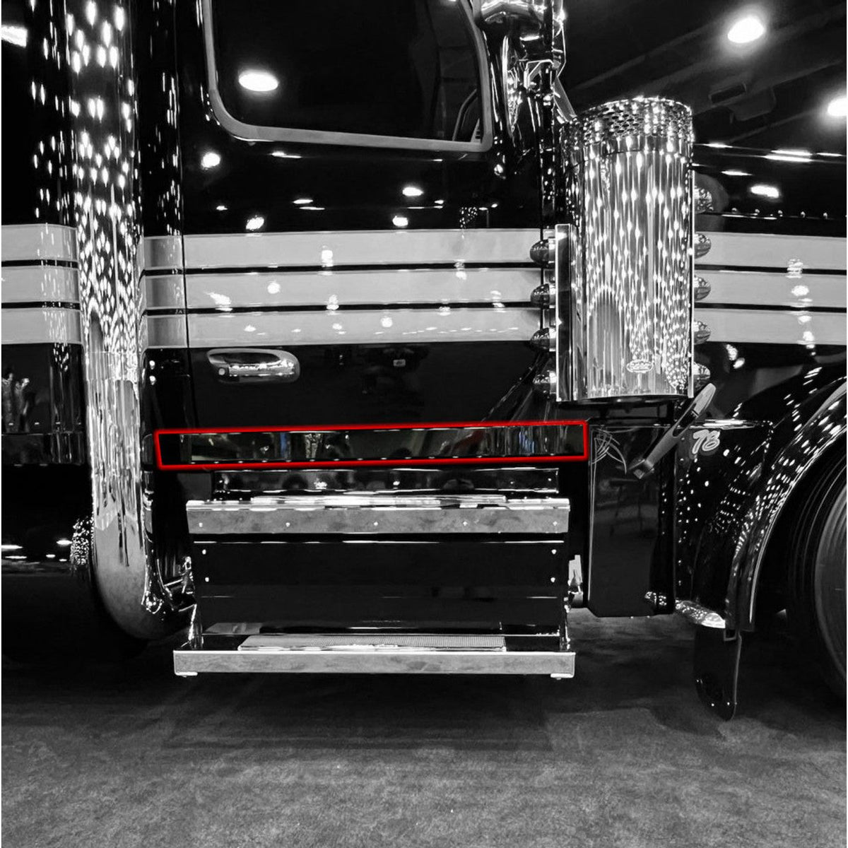 Peterbilt 589 Cab Panel Set — Horse & Buggy Accessories